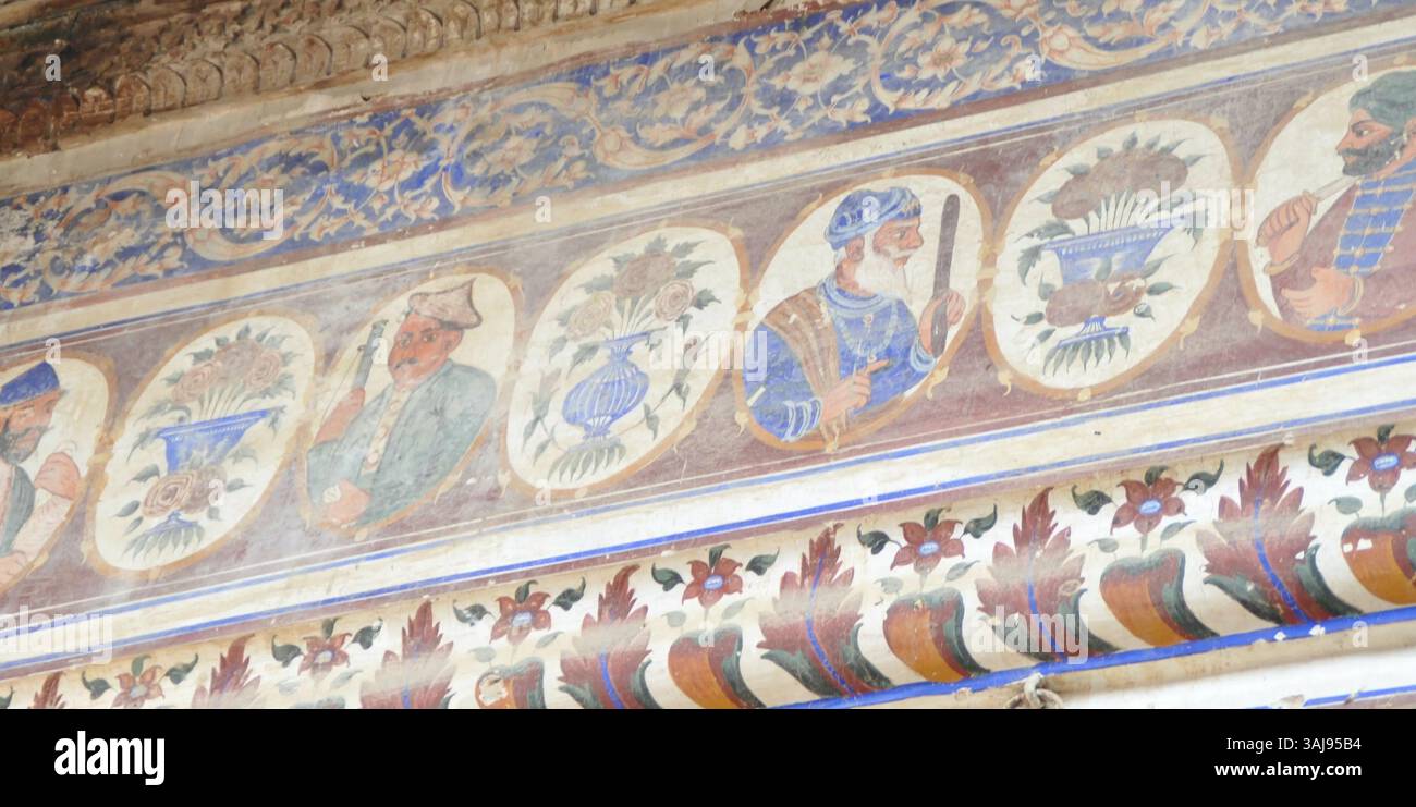 Affresco di un haveli punjabi, creato tra il 1850 e il 1890 ...
