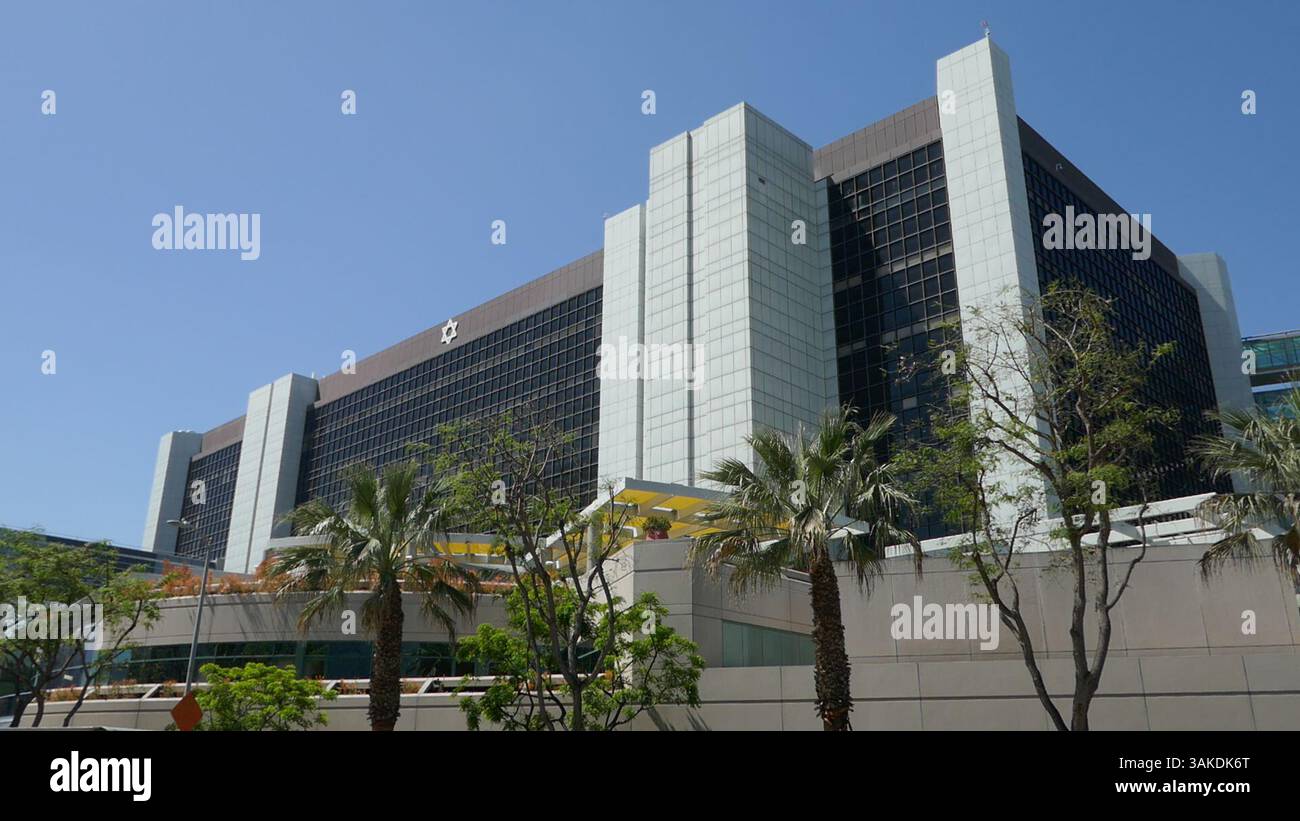 Los Angeles, California, USA 11 aprile 2025 Cedars Sinai Hospital il 5 ...