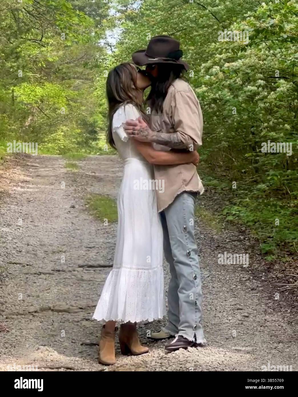 Non esclusiva: Billy Ray Cyrus e Elizabeth Hurley, che hanno reso ...