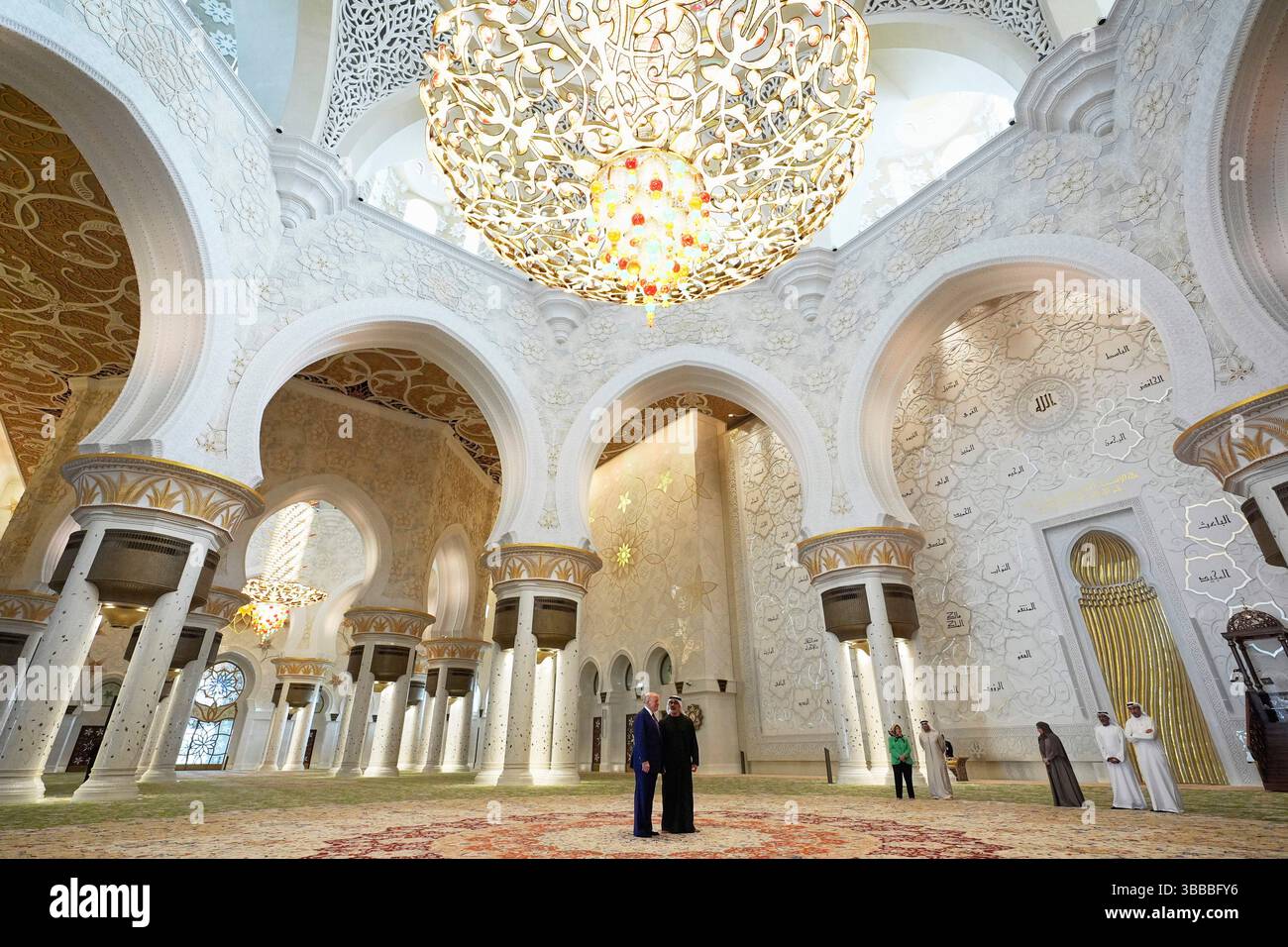 President Donald Trump and Sheikh Khaled Mohammed bin Zayed Al Nahyan ...