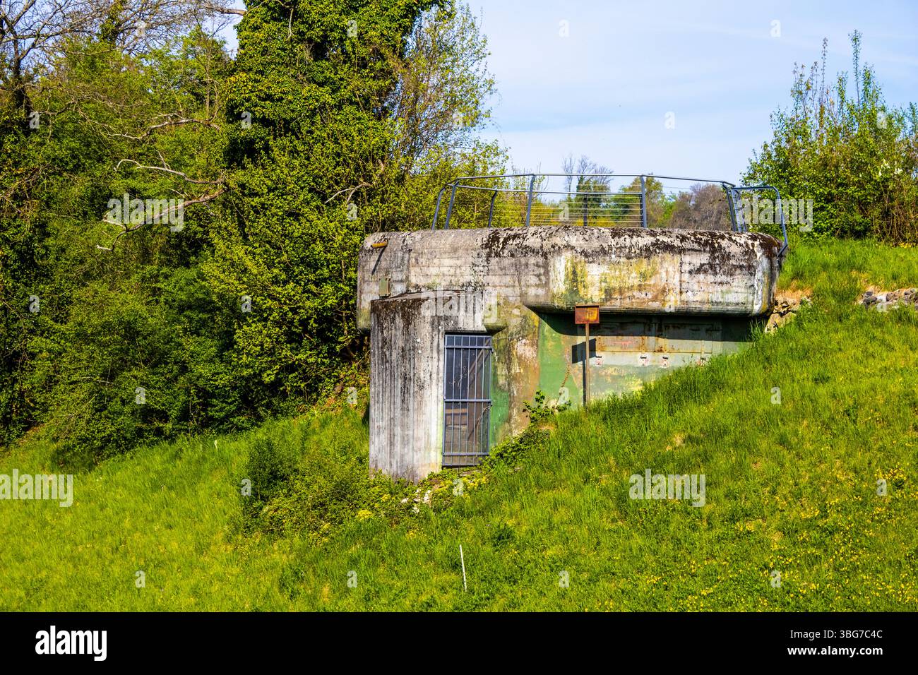 War bunker switzerland immagini e fotografie stock ad alta risoluzione ...