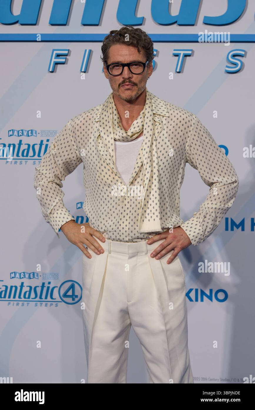 Pedro Pascal - fan-Event THE FANTASTIC FOUR:FIRST STEPS im Center di ...