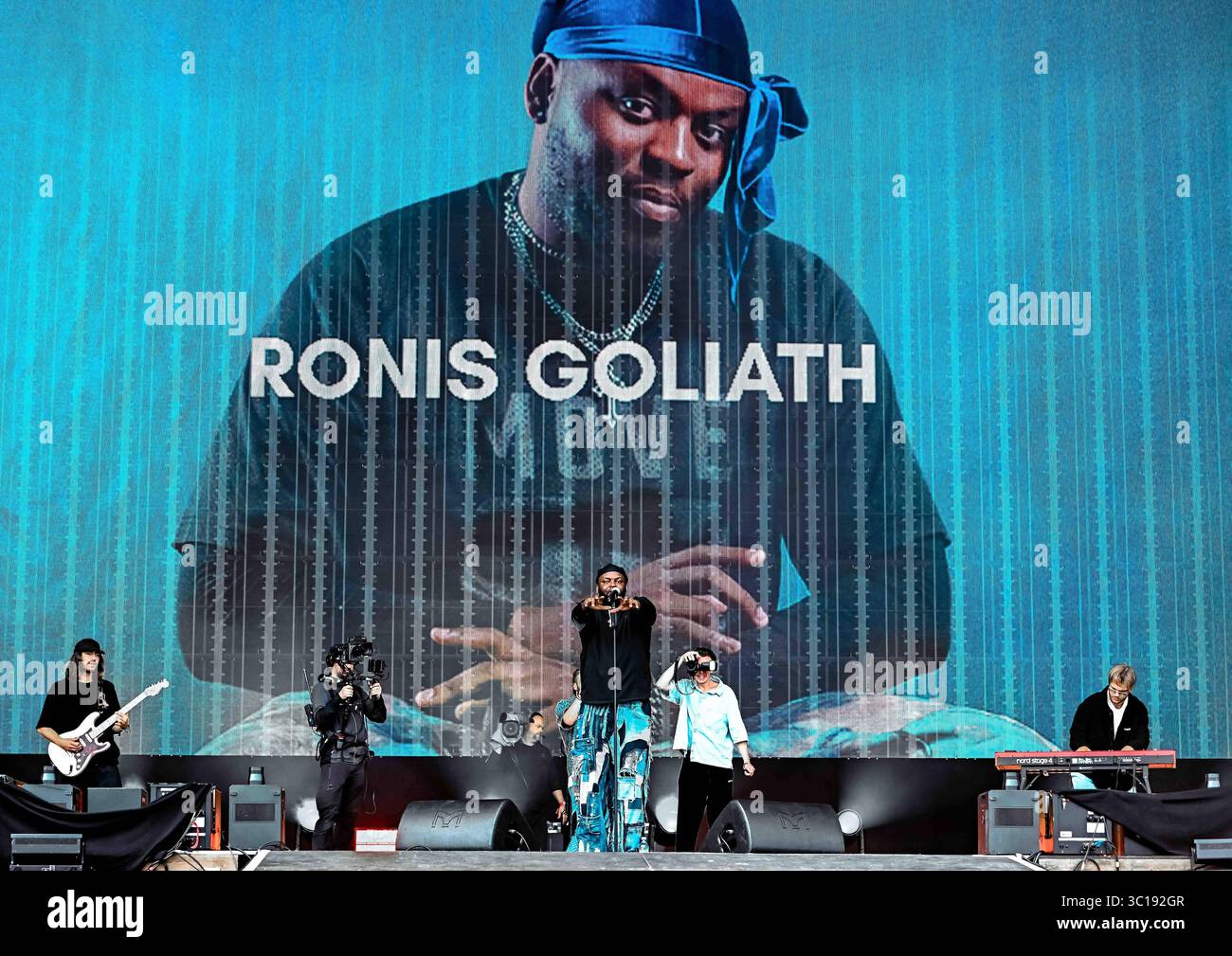 Berlin Lollapalooza Berlin 2025, 13.07.2025 Der Saenger Ronis Goliath ...