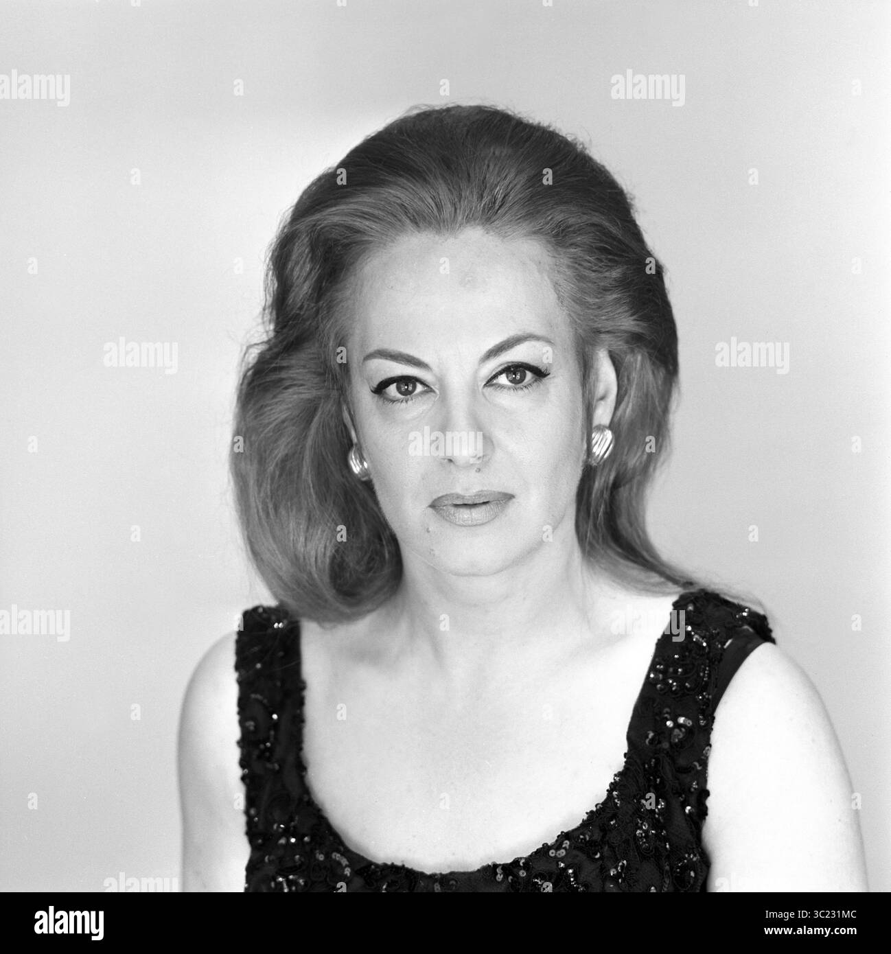 Yvonne sanson immagini e fotografie stock ad alta risoluzione - Alamy