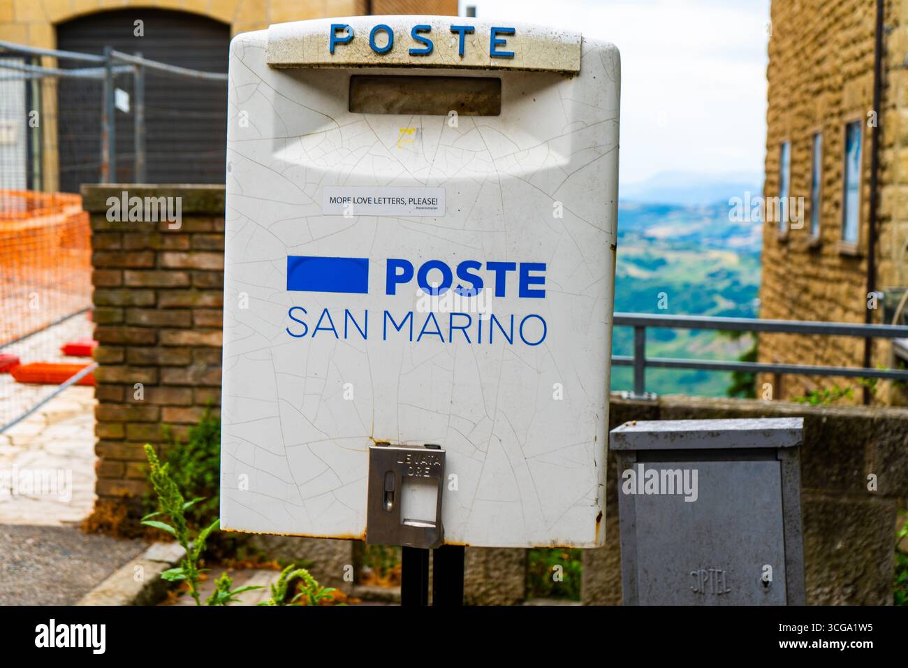 Logo poste italiane immagini e fotografie stock ad alta risoluzione - Alamy