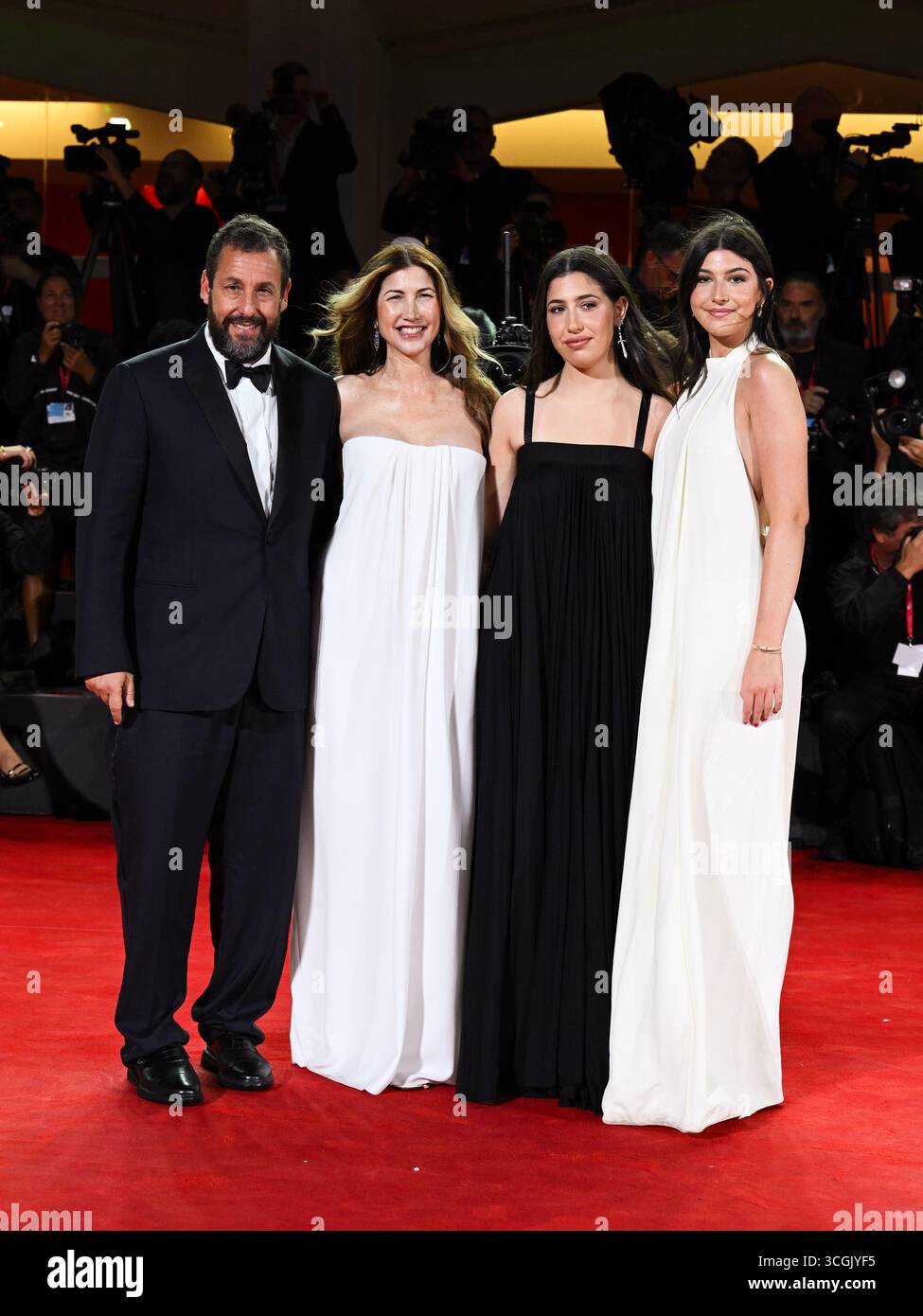 Adam sandler and sunny madeline sandler immagini e fotografie stock ad ...