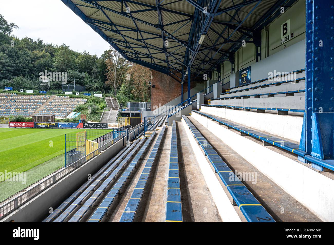 Stadion stade joseph marien immagini e fotografie stock ad alta ...