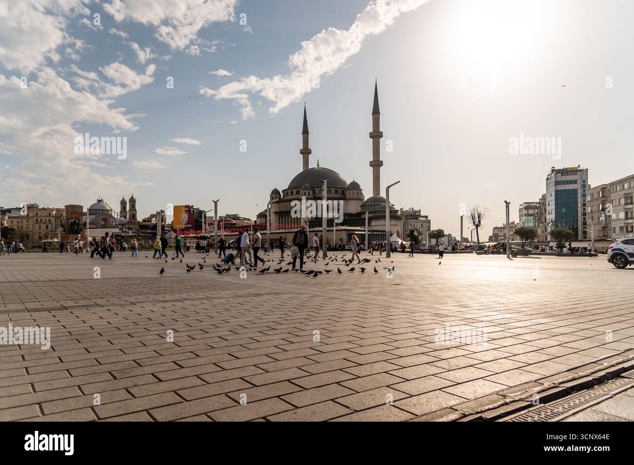 Moschea taksim immagini e fotografie stock ad alta risoluzione - Alamy