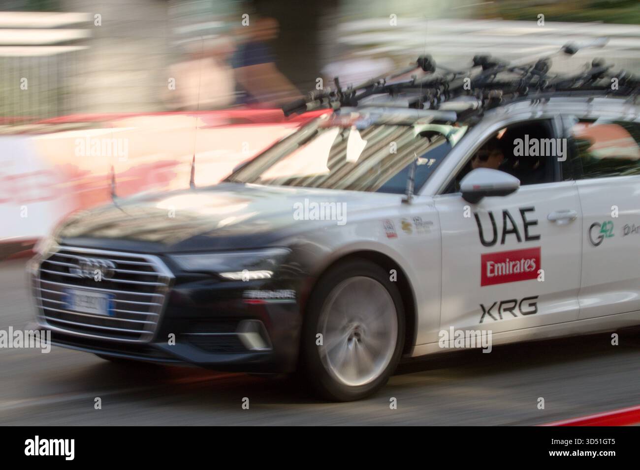 Uae team emirates immagini e fotografie stock ad alta risoluzione - Alamy