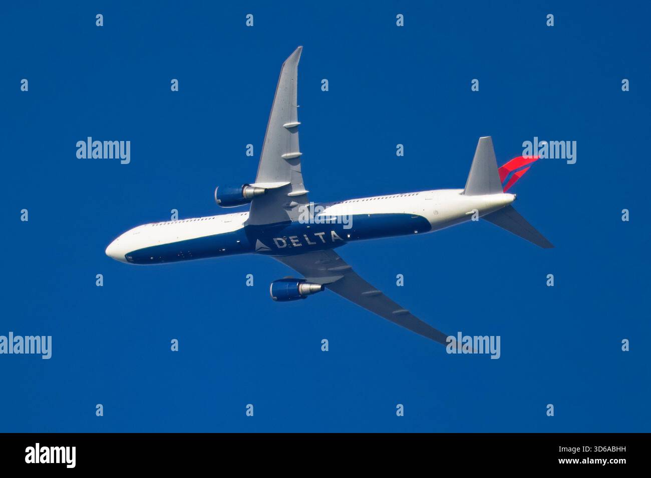 Airbus a350 delta immagini e fotografie stock ad alta risoluzione - Alamy