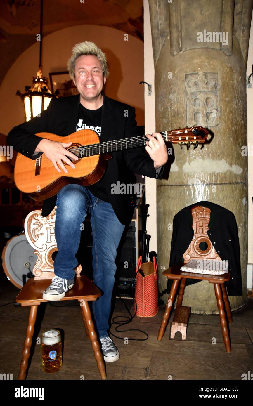 Sascha Grammel Puppenspieler Bauchredner Muenchen 10.12.2025 ...
