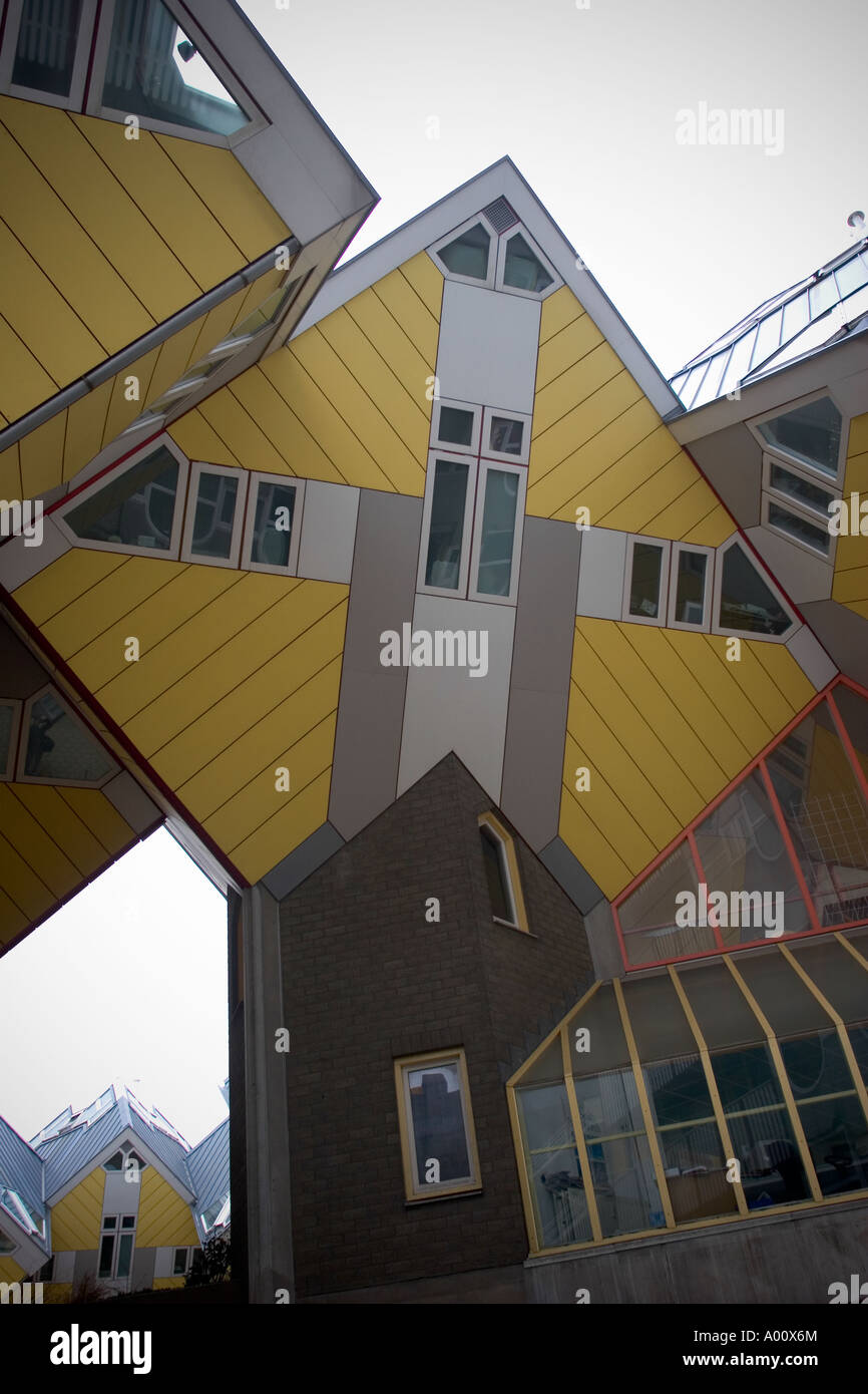 Kubuswoning case cubo immagini e fotografie stock ad alta risoluzione ...