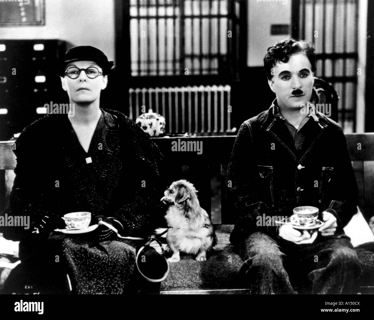 Charlot tempi moderni charlie chaplin immagini e fotografie stock ad ...