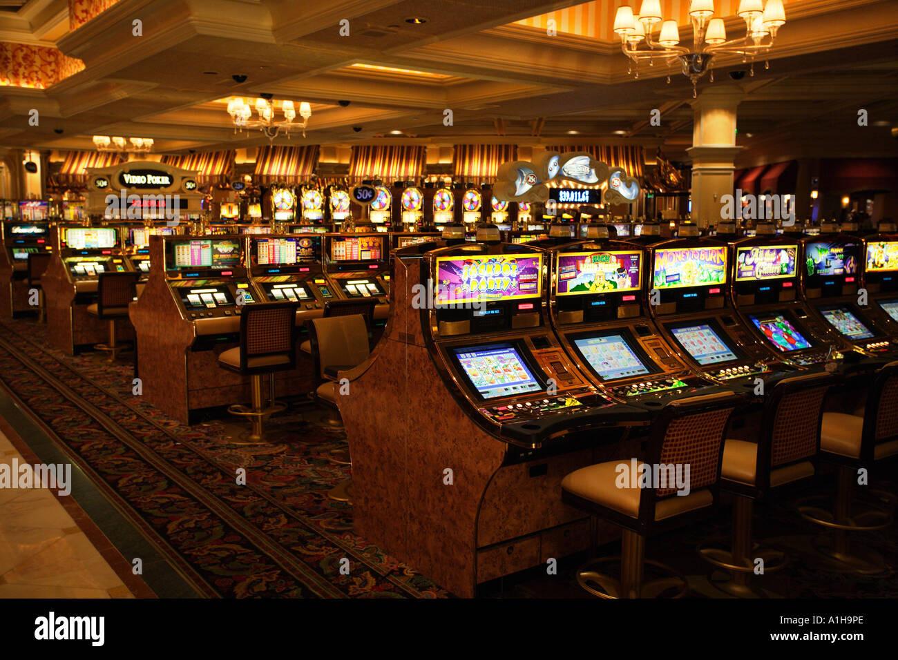 Le Slot Machines al Bellagio Casino, Las Vegas Nevada Foto stock - Alamy