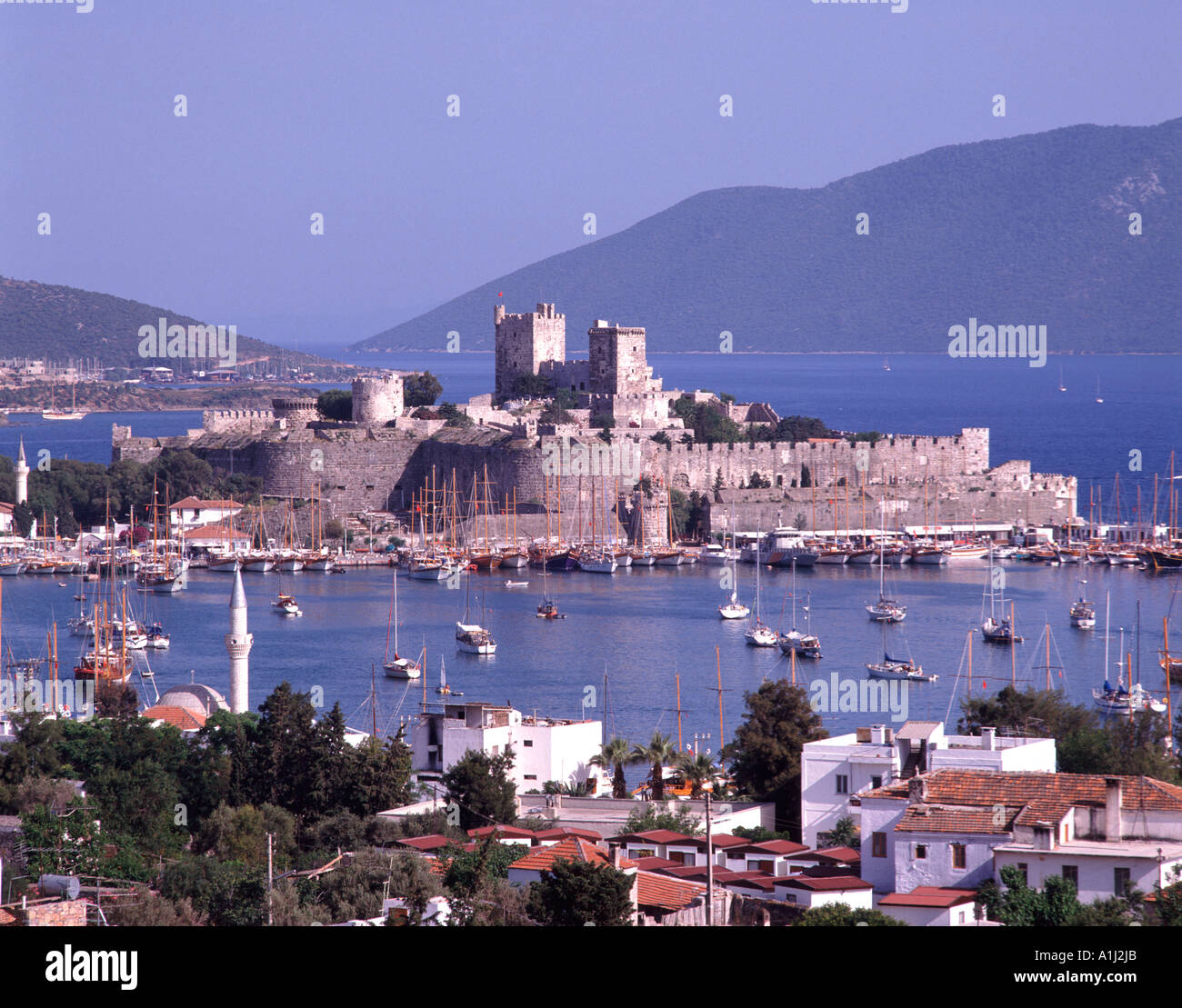 Basilica di San Pietro e il castello di Porto Bodrum Turchia Foto stock ...