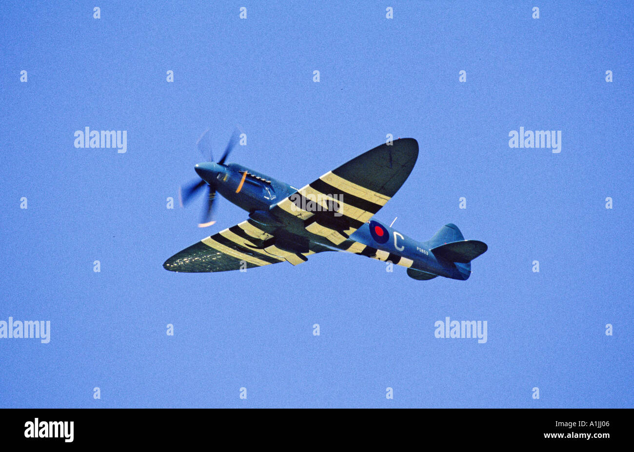 Aereo da caccia seconda guerra mondiale supermarine spitfire immagini e fotografie stock ad alta ...