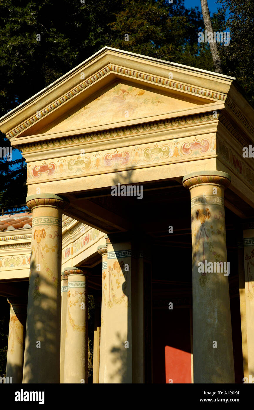 Pompeian style immagini e fotografie stock ad alta risoluzione - Alamy