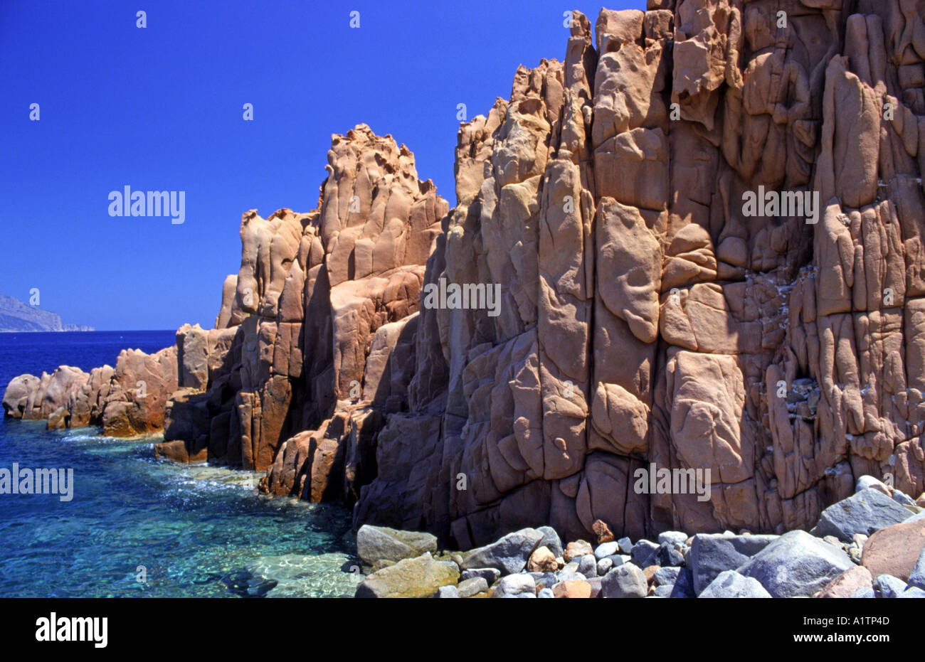 Spiaggia italia sabbia rosa immagini e fotografie stock ad alta ...