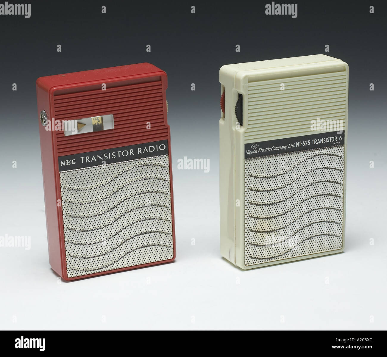 Radio tascabili immagini e fotografie stock ad alta risoluzione - Alamy