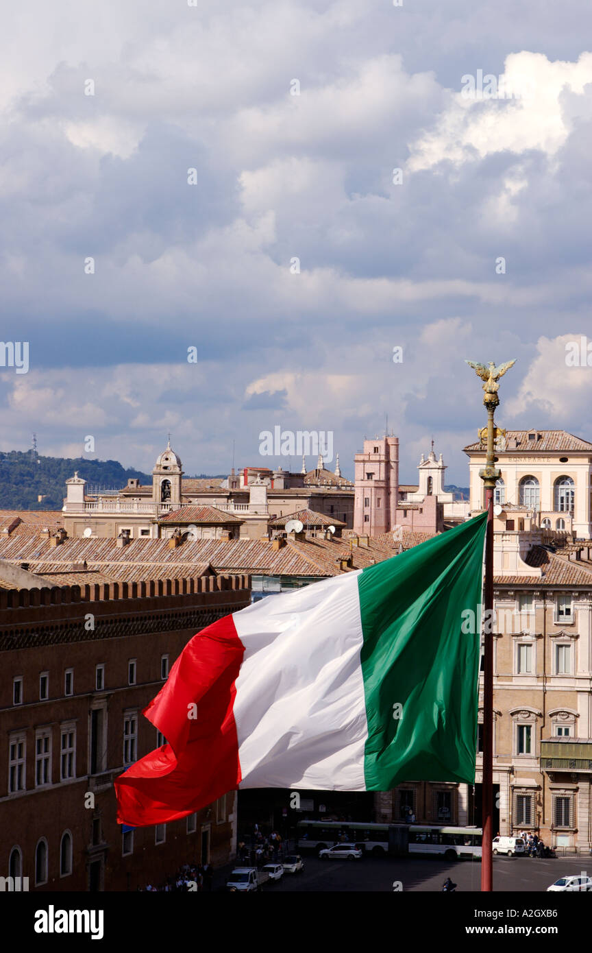 Bandiera dell' italia immagini e fotografie stock ad alta risoluzione ...