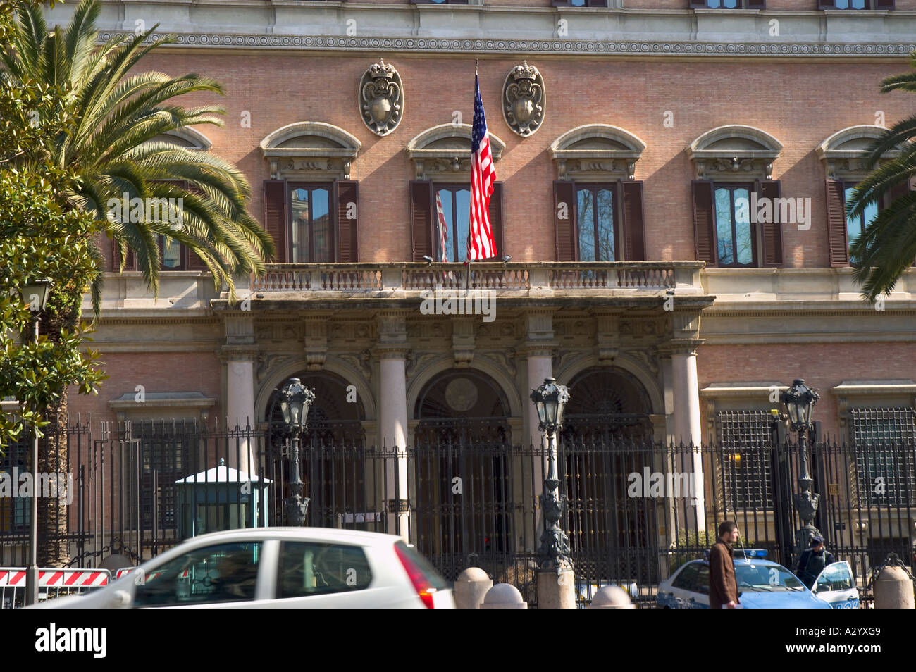 Italian consulate building immagini e fotografie stock ad alta ...