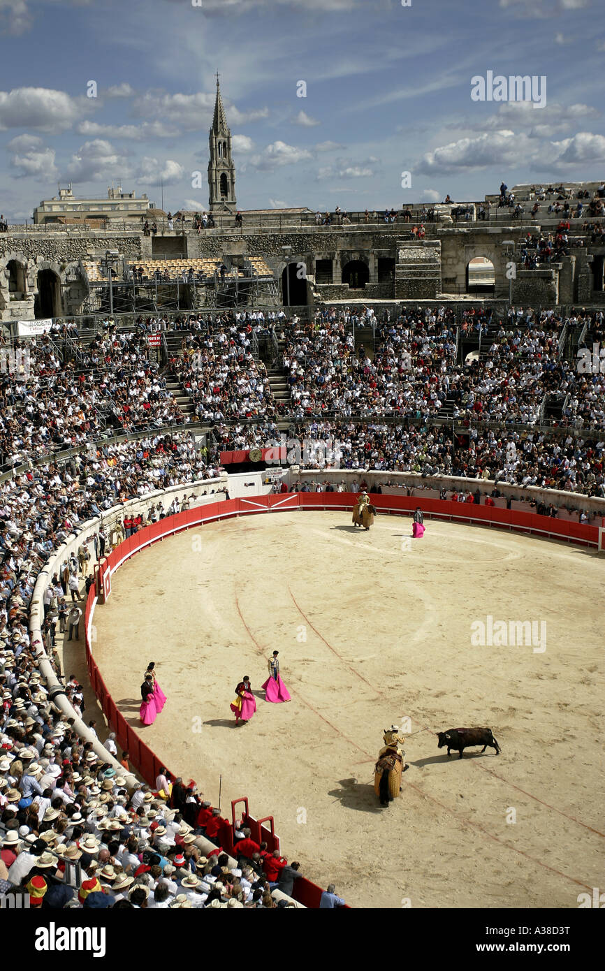 La corrida,NIMES ARENA,Francia Foto stock - Alamy