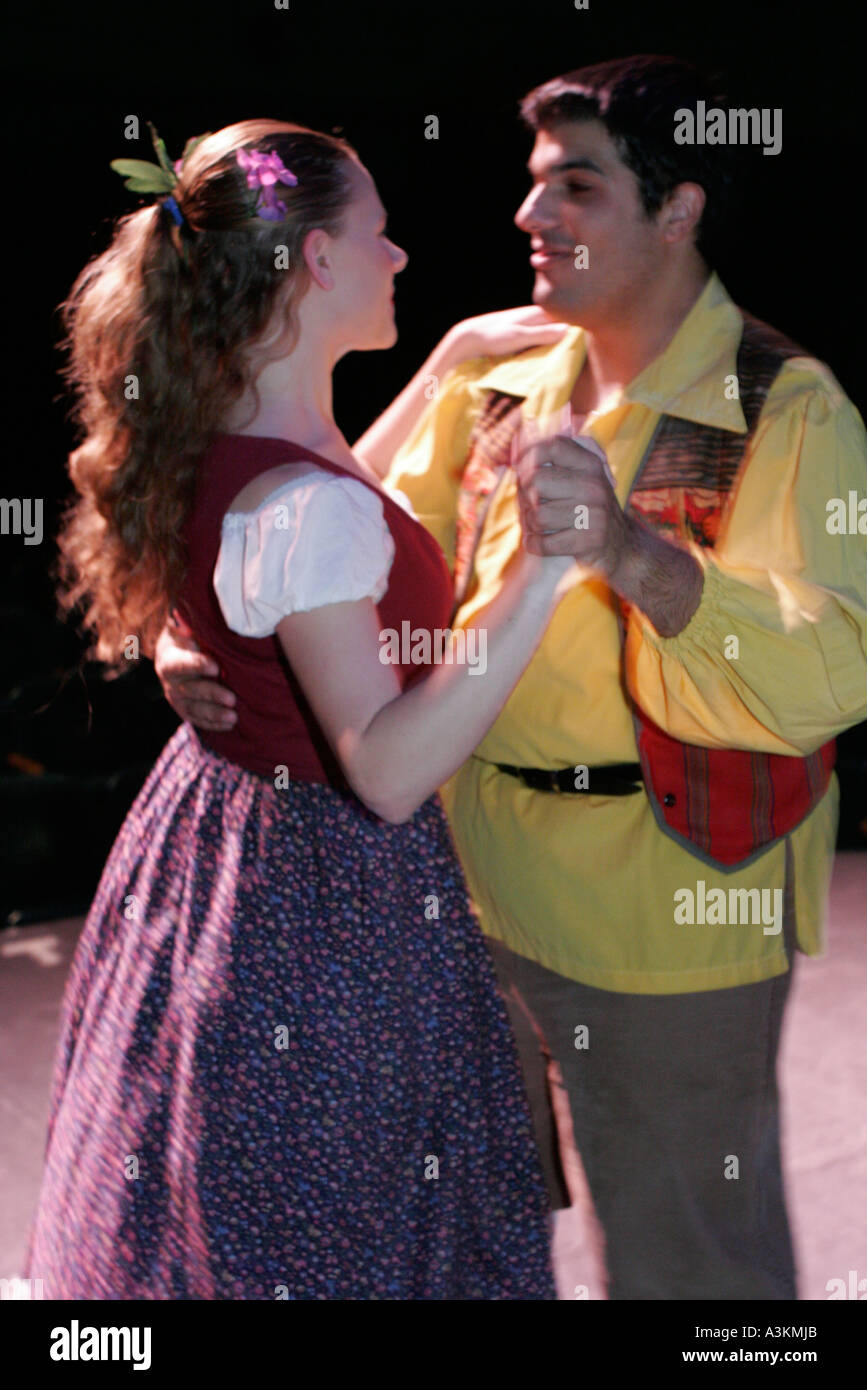 Panto adulto immagini e fotografie stock ad alta risoluzione - Alamy