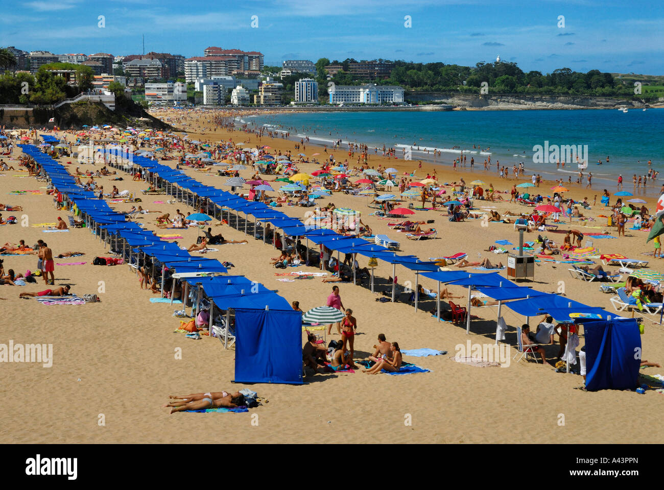 Playa del sardinero santander cantabria immagini e fotografie stock ad ...