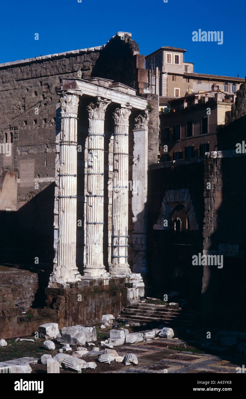 Colonne antiche roma Immagini e Fotos Stock - Alamy