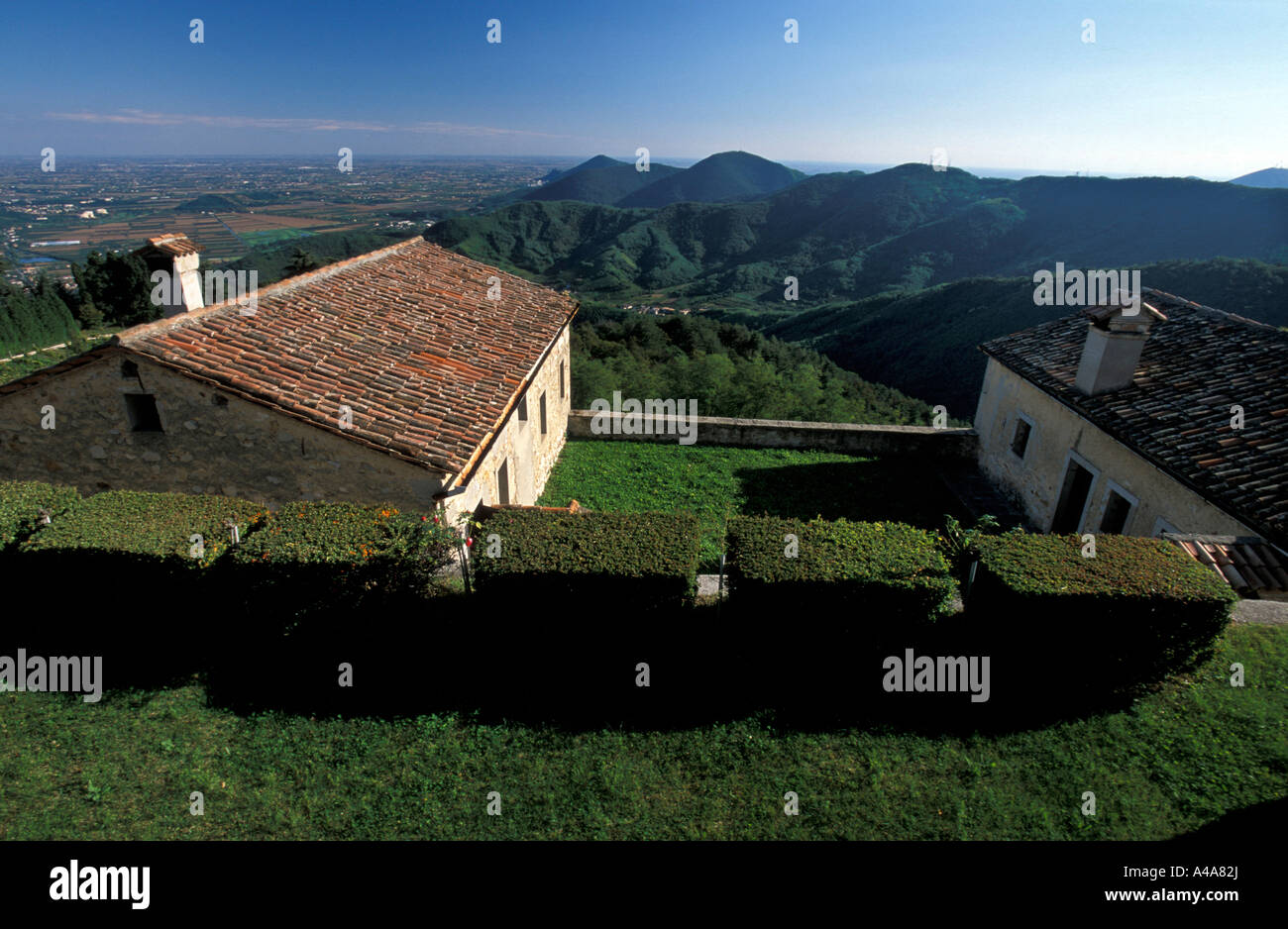 Vista di Eremo Camaldolese di Monte Rua Torreglia Veneto Italia Foto ...