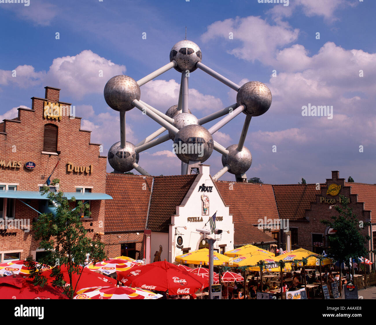 Atomium heysel park immagini e fotografie stock ad alta risoluzione - Alamy