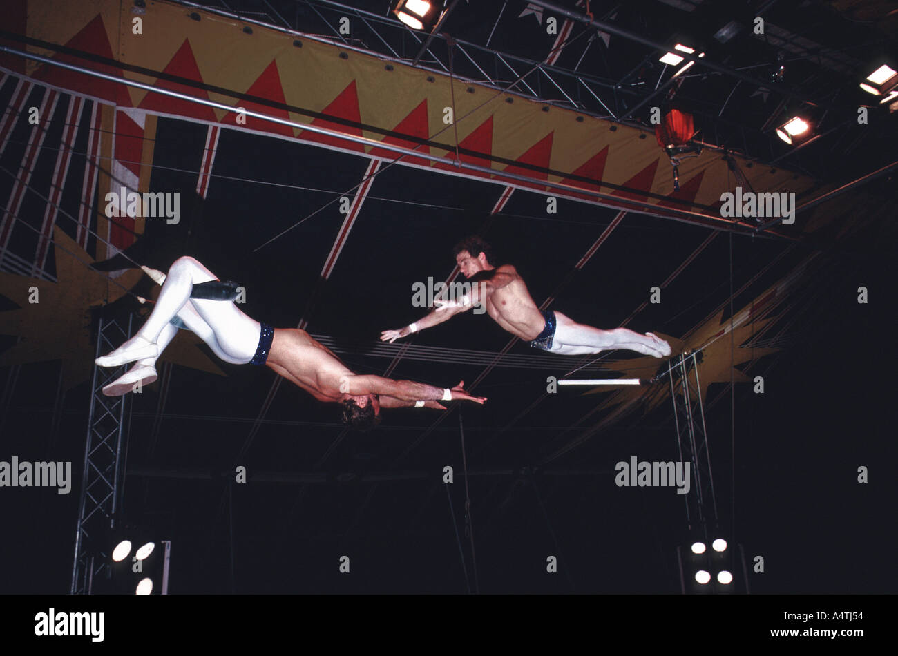 Grande trapezio da circo immagini e fotografie stock ad alta ...