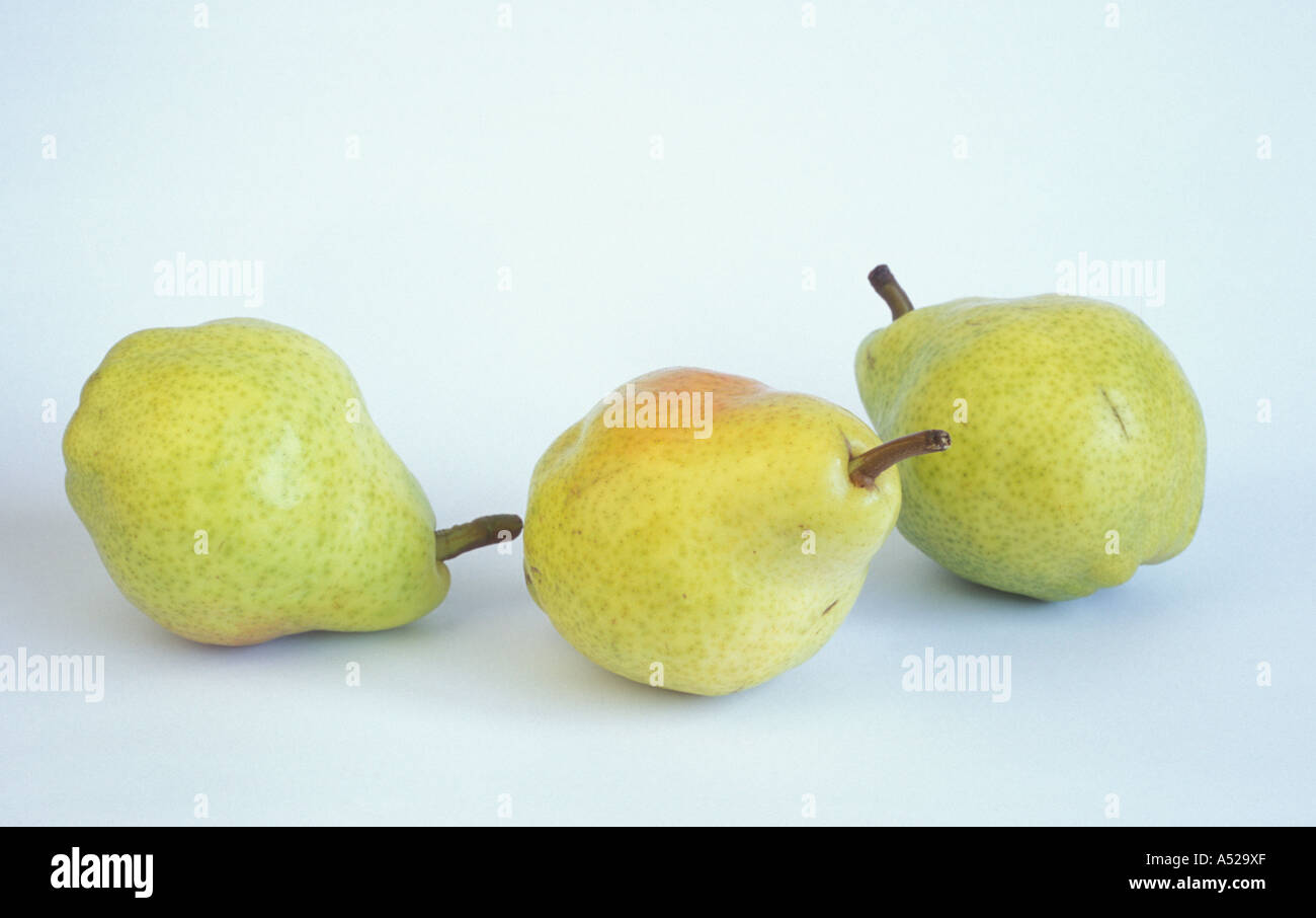 3 pere immagini e fotografie stock ad alta risoluzione - Alamy