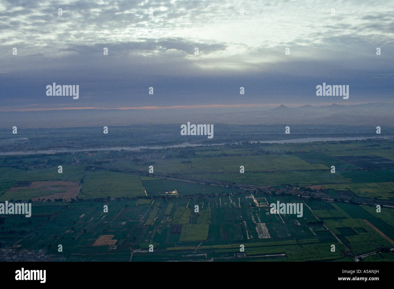 Nile river fertile egypt immagini e fotografie stock ad alta ...