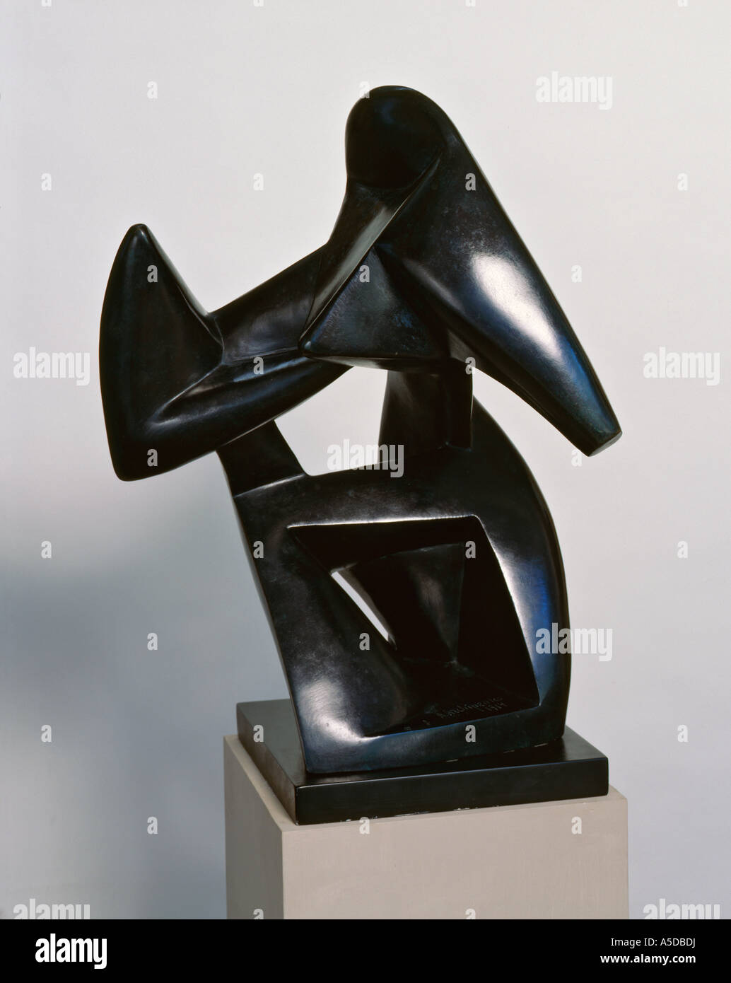 Scultore cubista immagini e fotografie stock ad alta risoluzione - Alamy