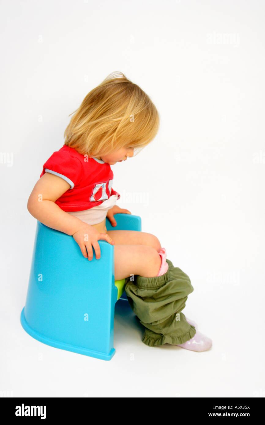 Toilet training year old girl immagini e fotografie stock ad alta ...