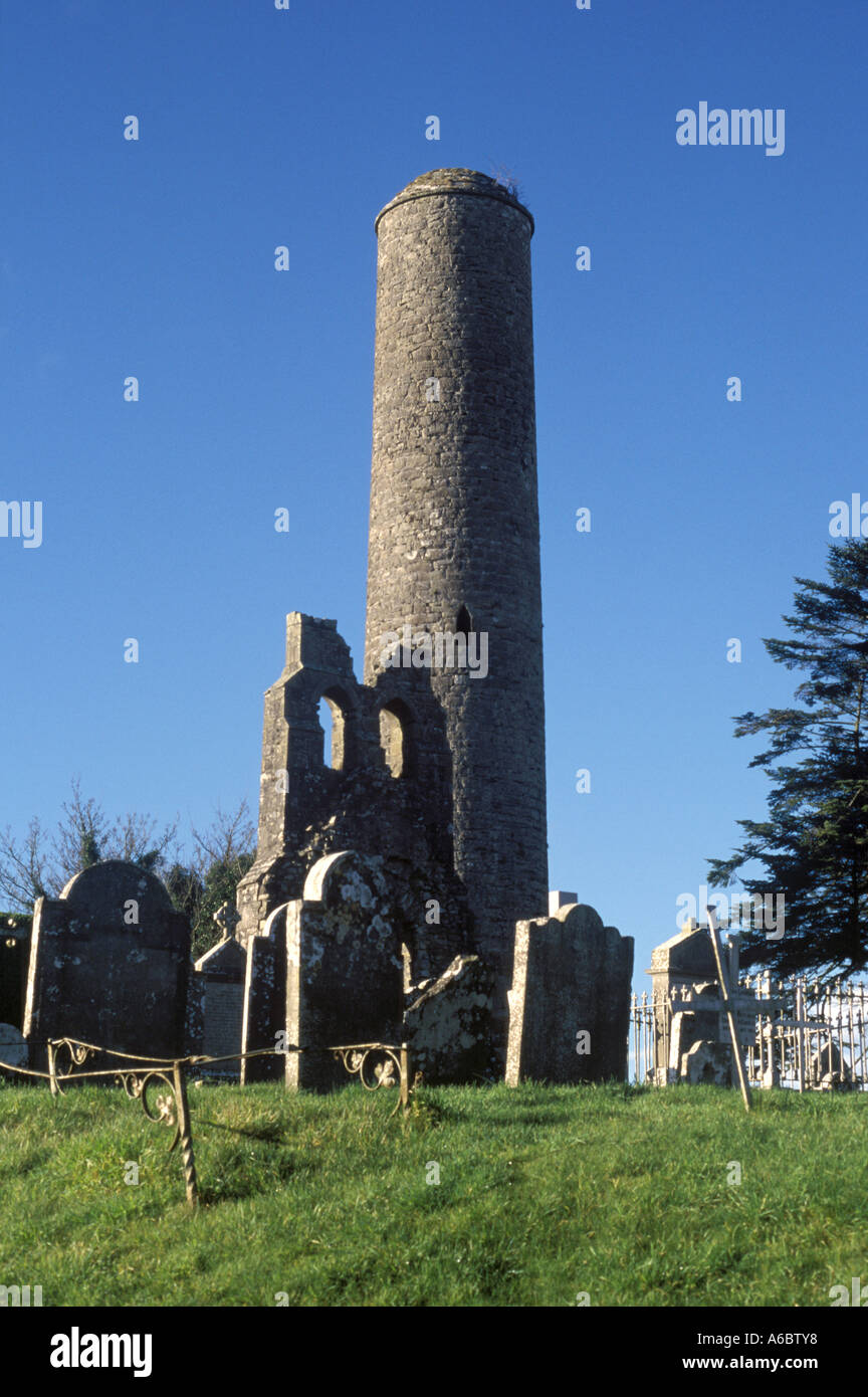 Torre rotonda e cimitero di donaghmore immagini e fotografie stock ad ...
