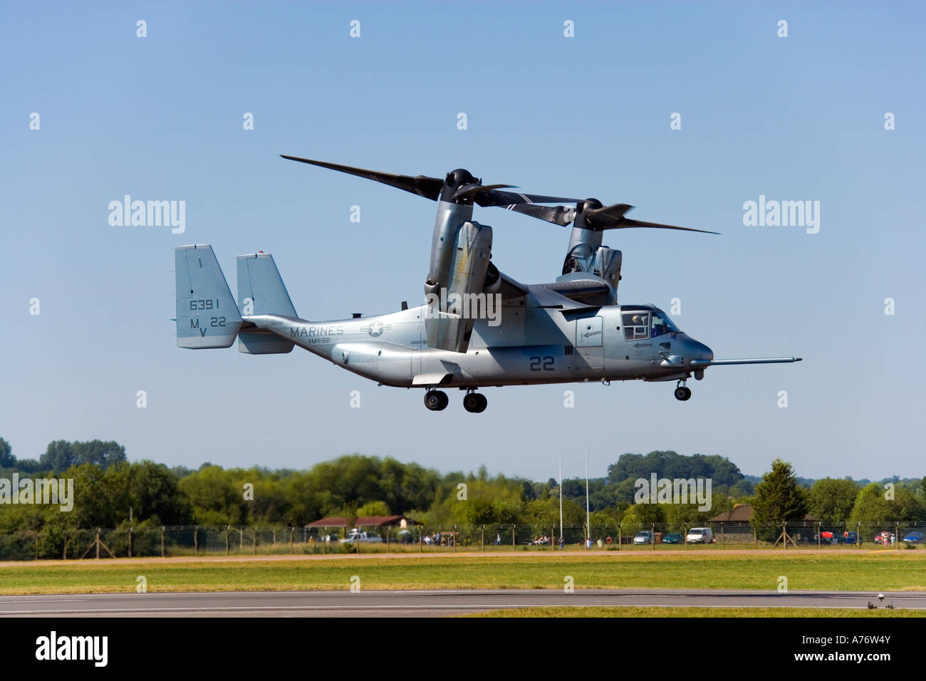V-22 Osprey inclinazione elica rotore VSTOL verticale breve decollo e ...