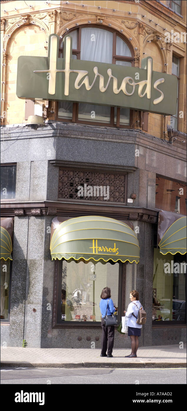 Harrods al immagini e fotografie stock ad alta risoluzione - Alamy