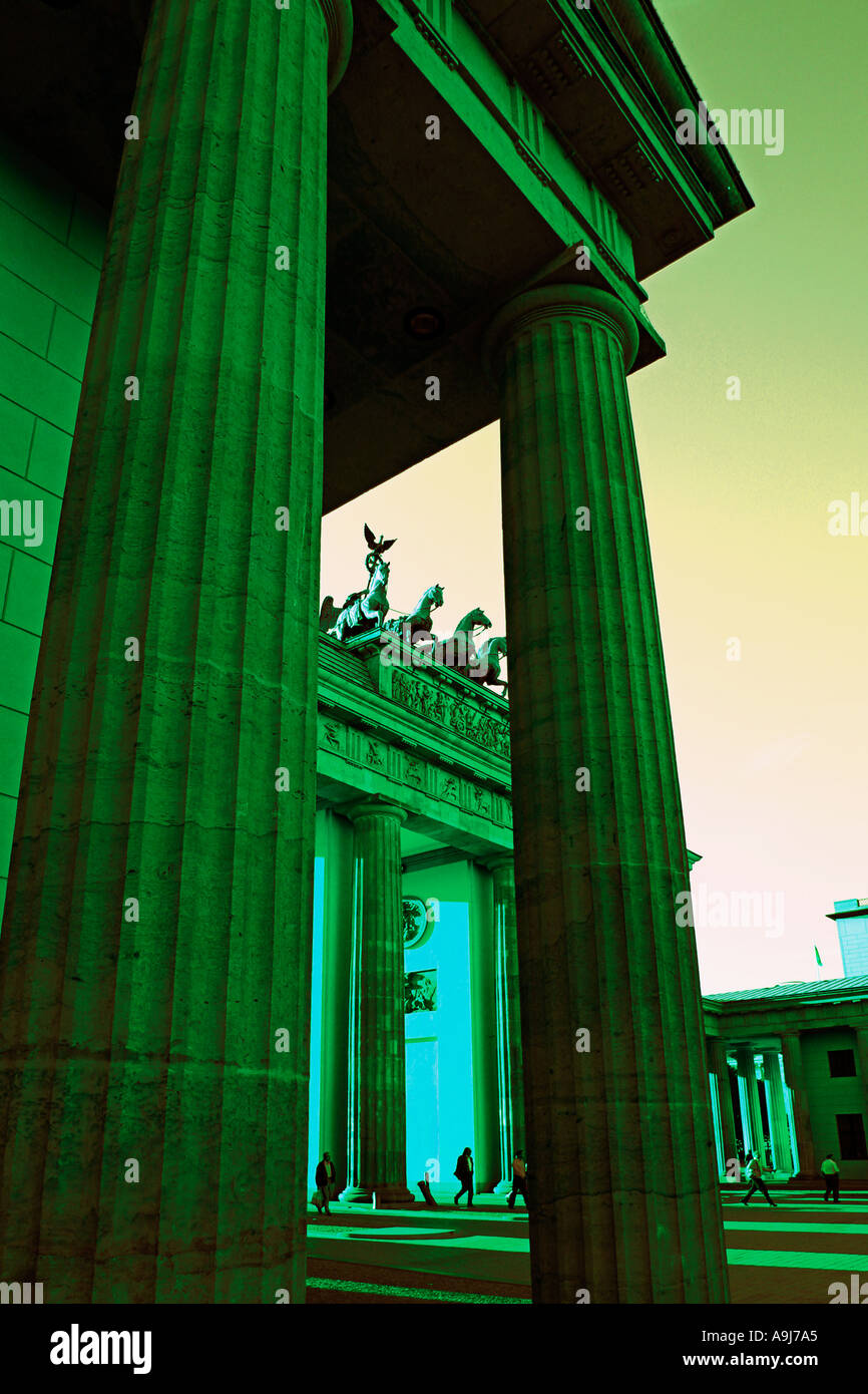 Berlino simbolica immagini e fotografie stock ad alta risoluzione - Alamy