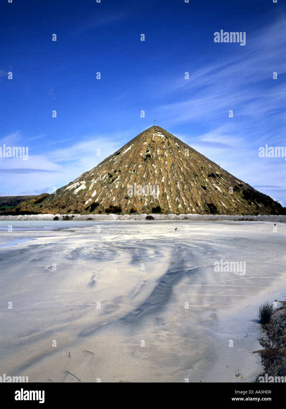 Piramide di argilla e argilla immagini e fotografie stock ad alta ...