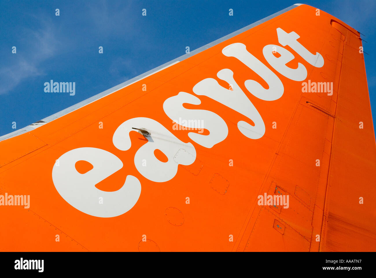 Logo easy jet immagini e fotografie stock ad alta risoluzione - Alamy