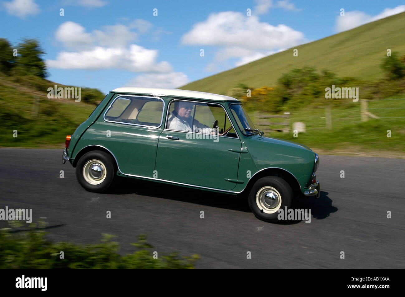 Morris mini cooper immagini e fotografie stock ad alta risoluzione - Alamy
