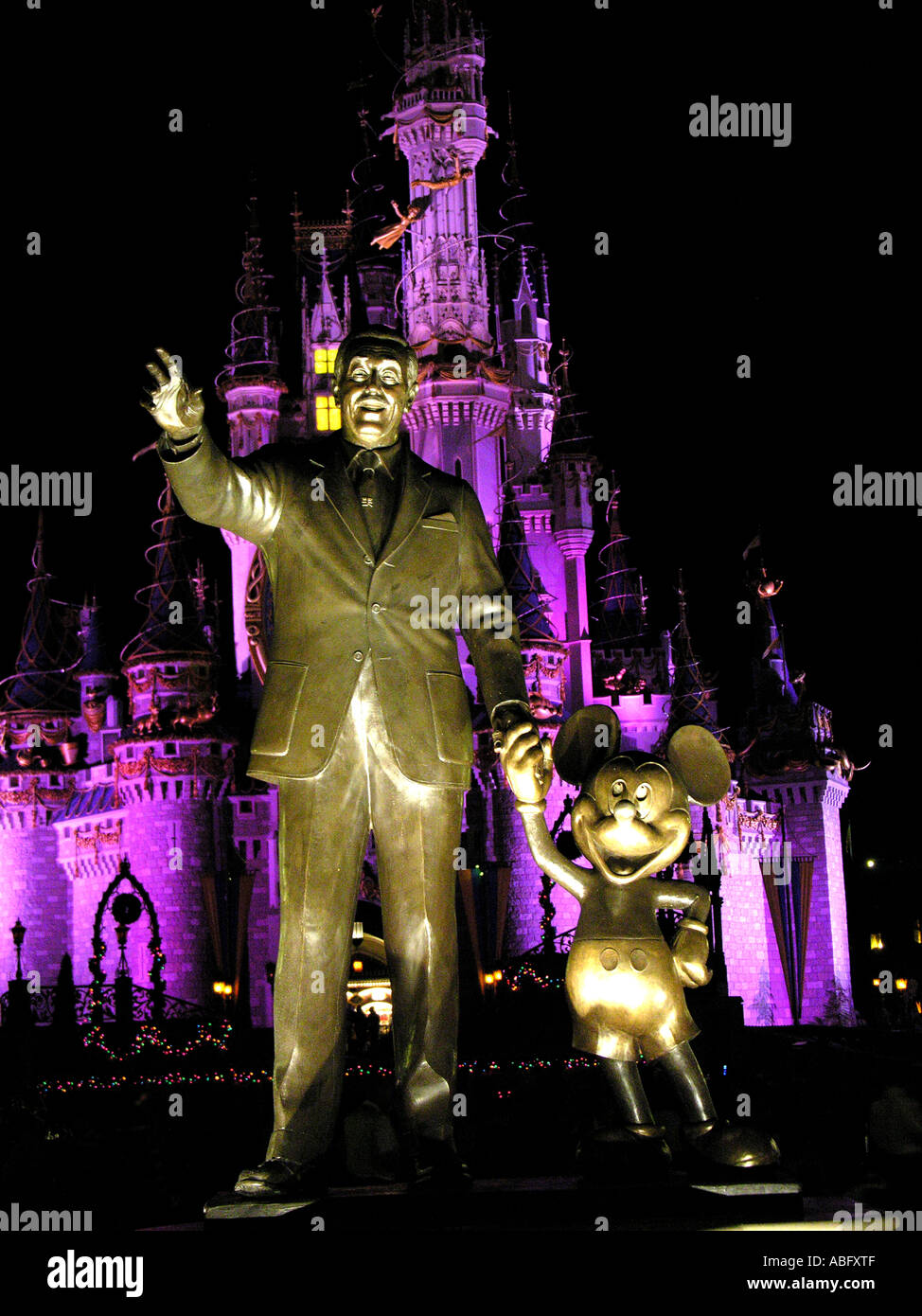 Walt disney mickey mouse immagini e fotografie stock ad alta ...