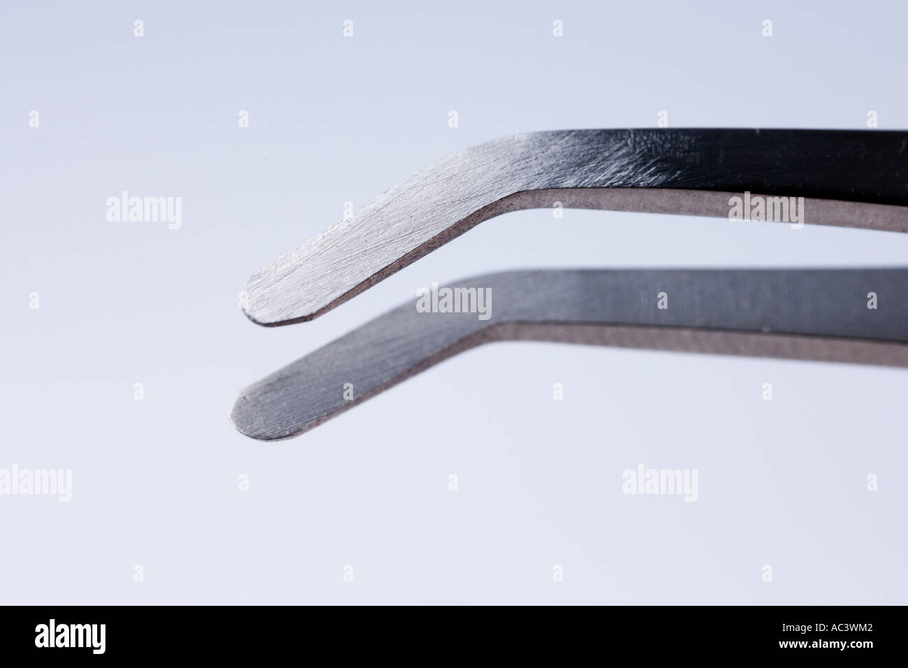 Come pinzette immagini e fotografie stock ad alta risoluzione - Alamy