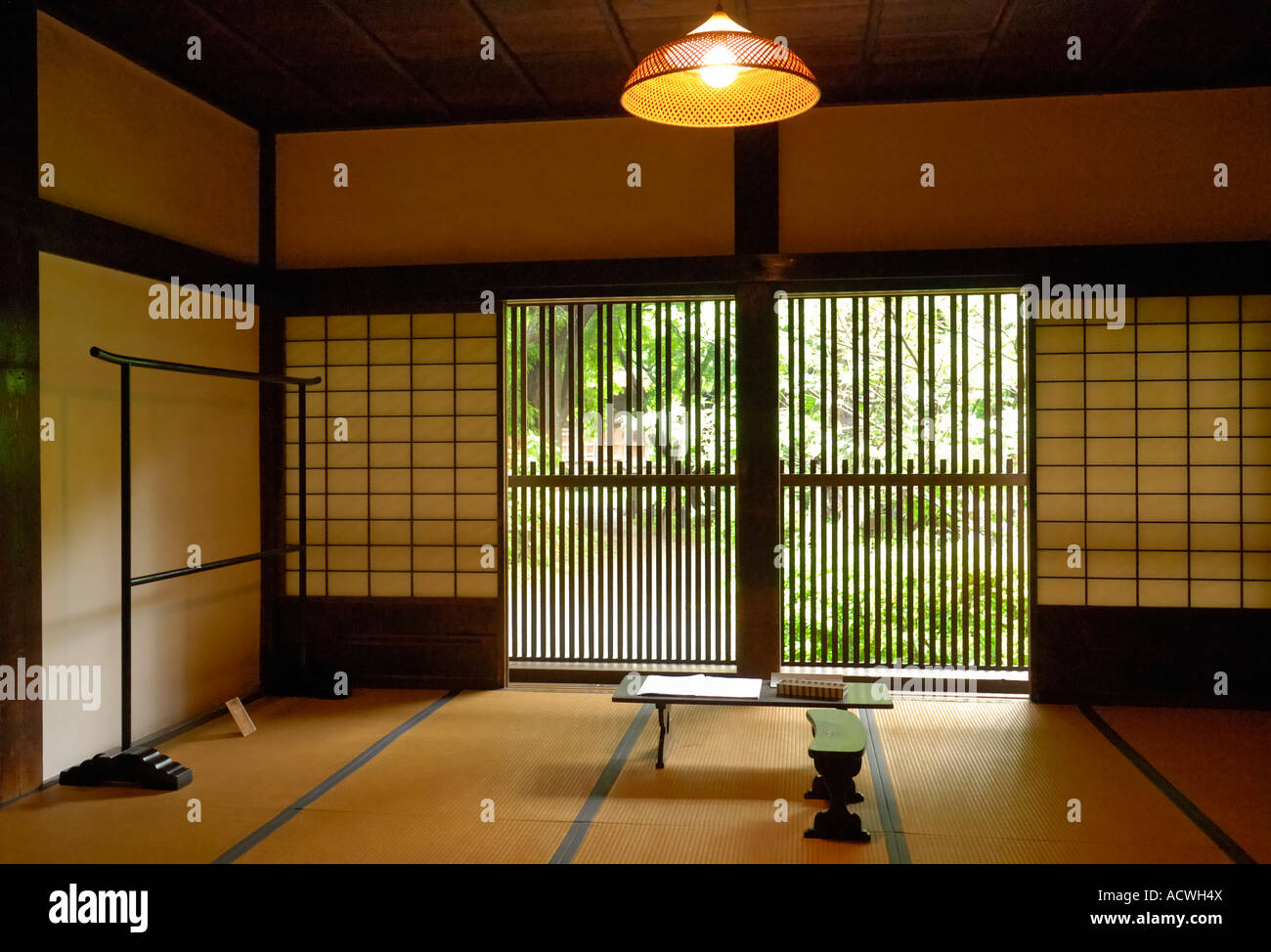 Fusuma e tatami immagini e fotografie stock ad alta risoluzione - Alamy