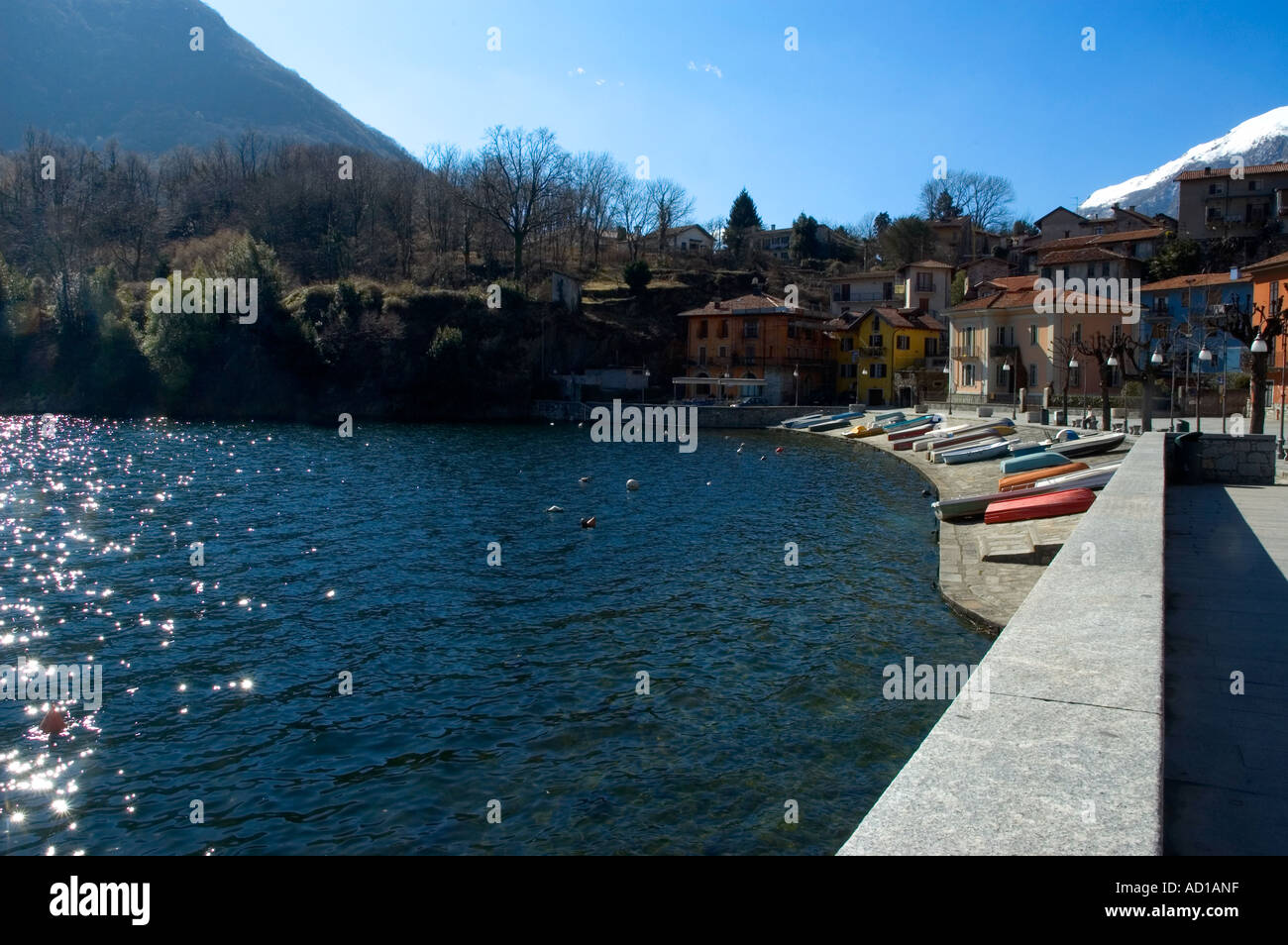 Lago di mergozzo maggiore immagini e fotografie stock ad alta ...