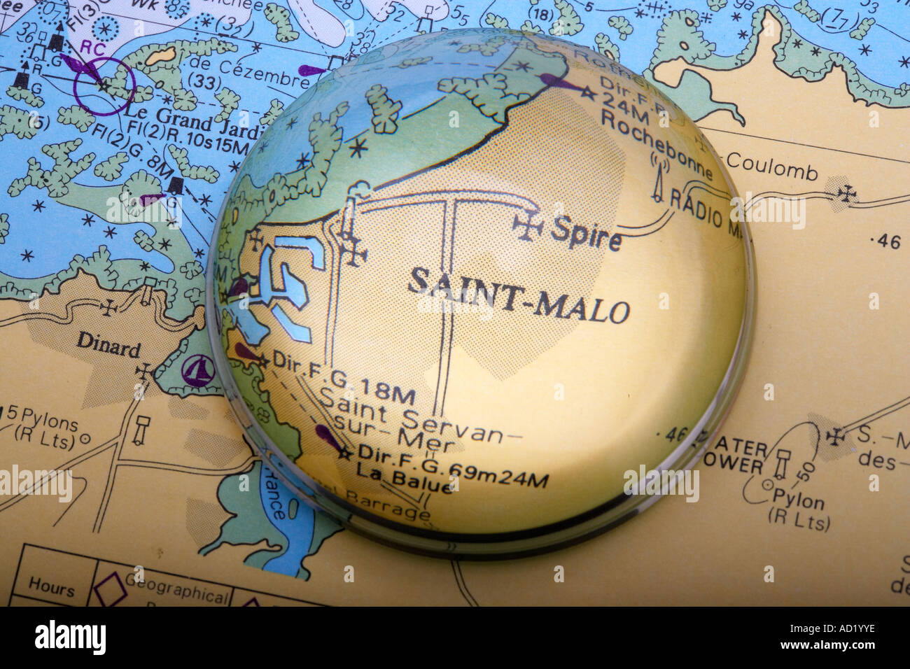 Saint malo and map immagini e fotografie stock ad alta risoluzione - Alamy