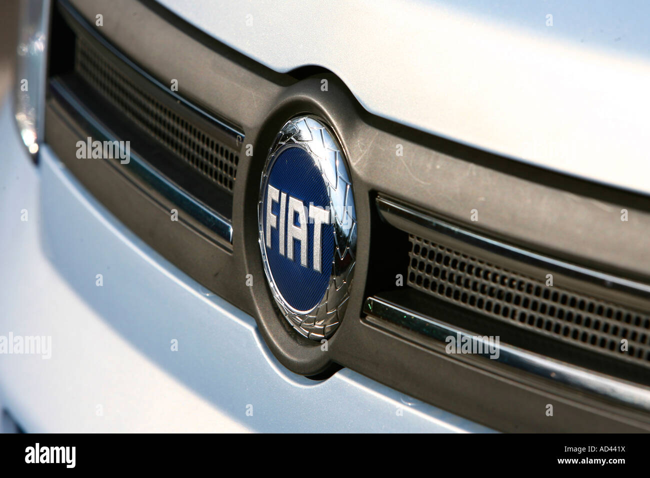 Fiat logo 600 immagini e fotografie stock ad alta risoluzione - Alamy