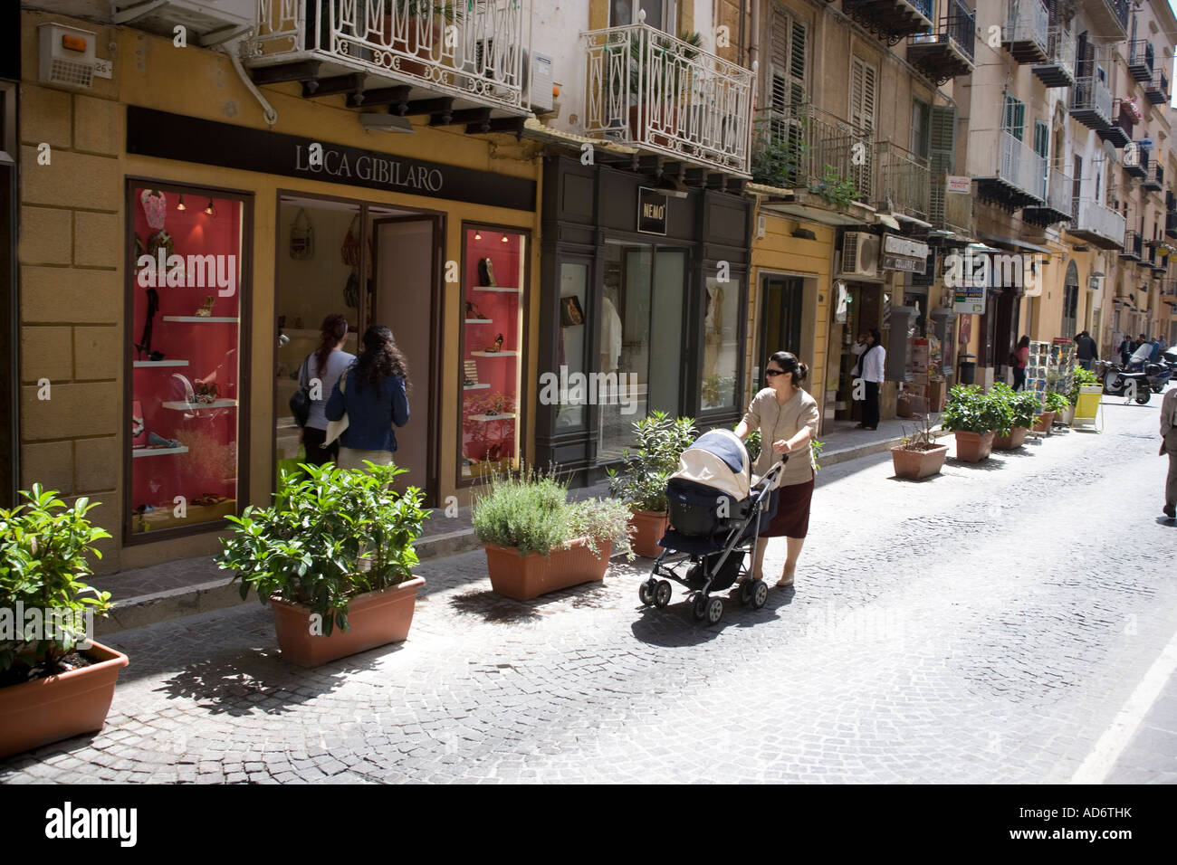 Via atenea agrigento immagini e fotografie stock ad alta risoluzione ...
